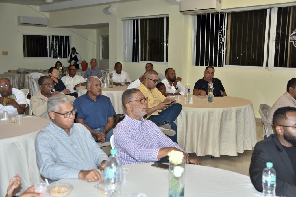 GoldQuest presenta avances del Proyecto Romero en CODIA en San Juan